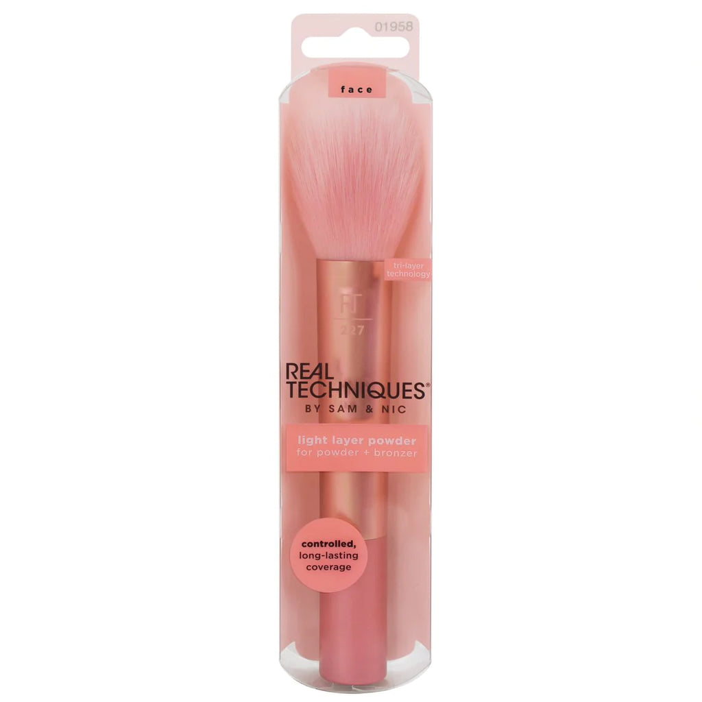 REAL TECHNIQUES Light Layer Powder Brush – Salon World